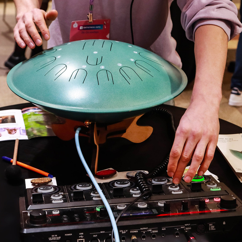 15-note New Wave 15 Tongue Drum - Kosmosky