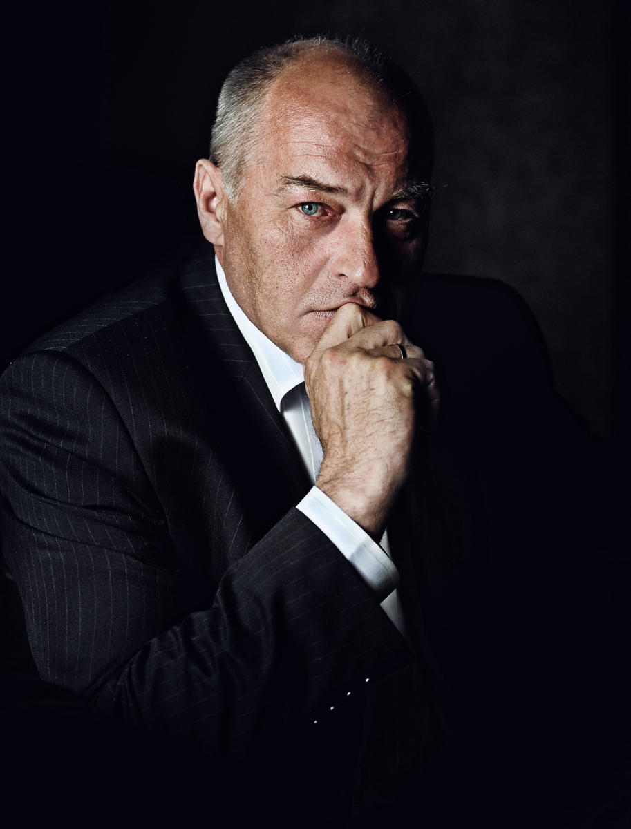 Photographing people to create an image image of a person