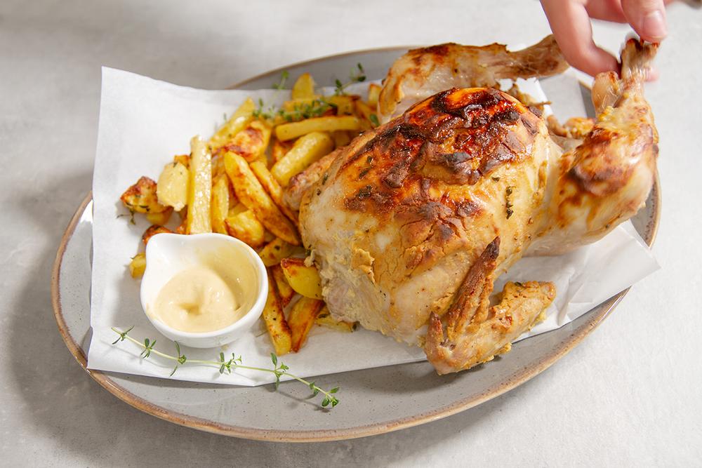 Cepta vista ar sinepēm un kartupeļiem