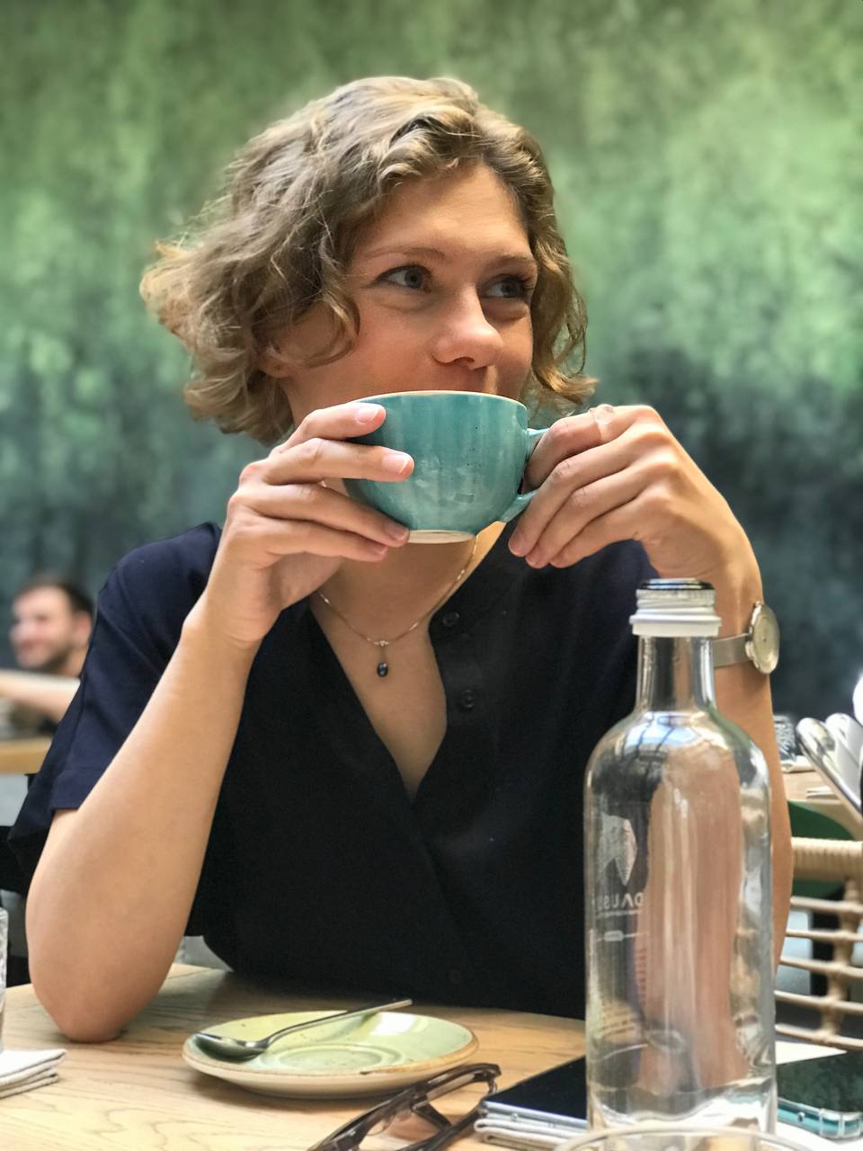 Стекольная мастерская Vasuri, декор из бутылочного стекла