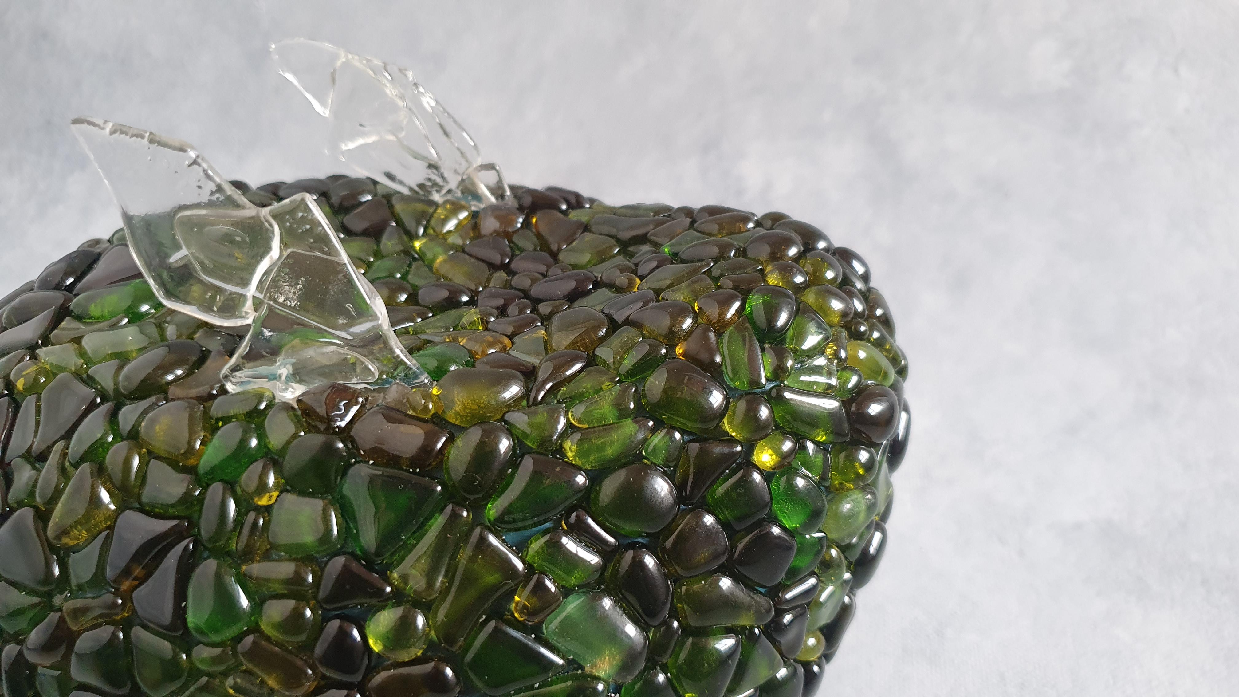 Стекольная мастерская Vasuri, декор из бутылочного стекла