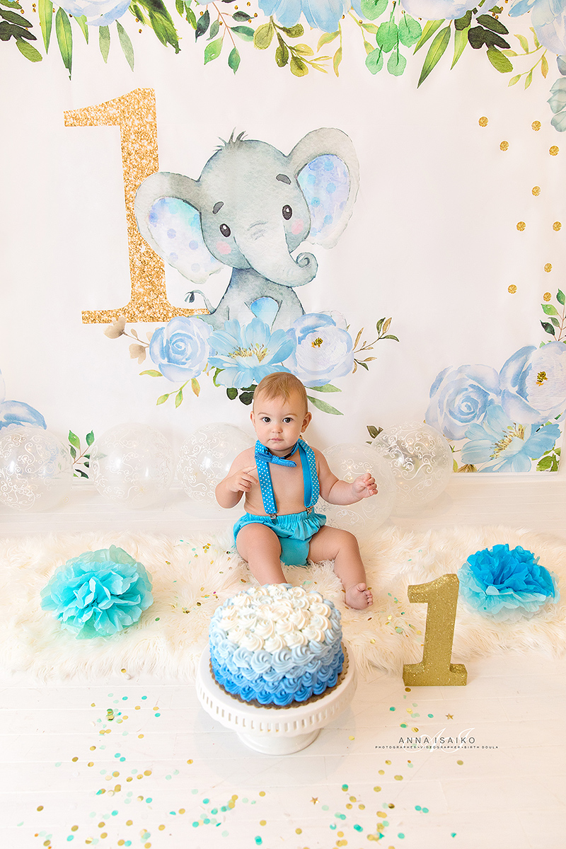 HOW CAKE SMASHES BECAME A TREND